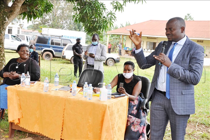 Govt gives sh560m to Kyadondo residents for poverty fight - New Vision ...