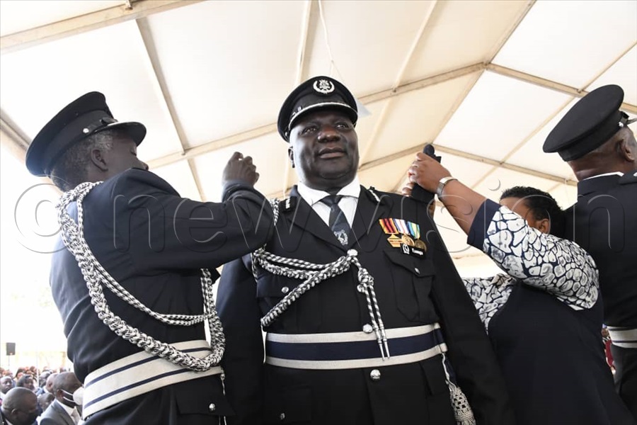 📸 IN 50 PICTURES: 254 promoted Police officers decorated - New Vision ...