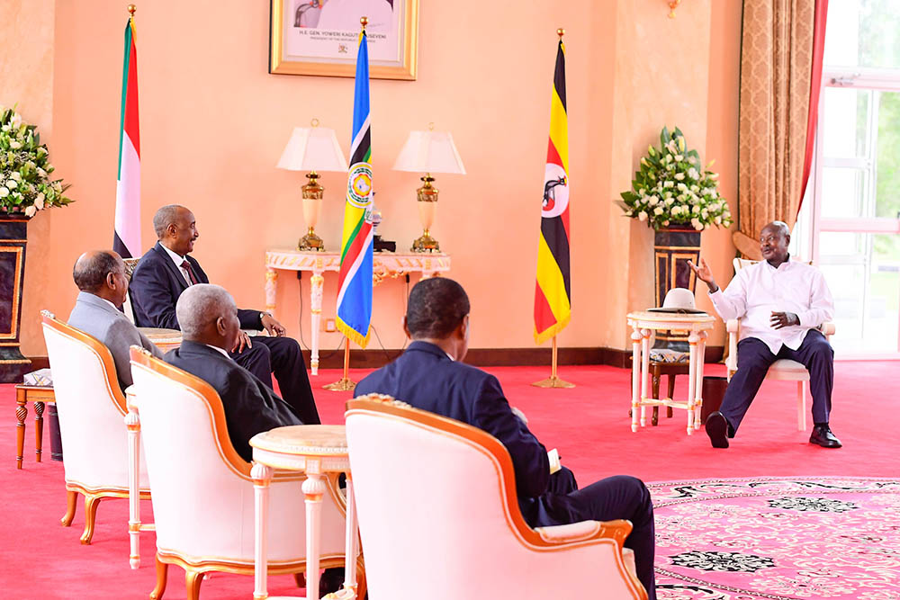 President Museveni, Sudan's Burhan hold private talks in Entebbe - New ...