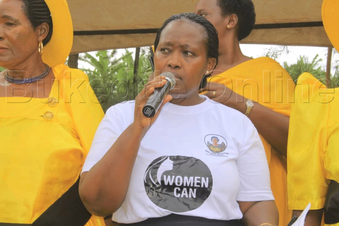 Omubaka Mary Begumisa akubirizza abakyala okuwa amaka ekitiibwa - New ...