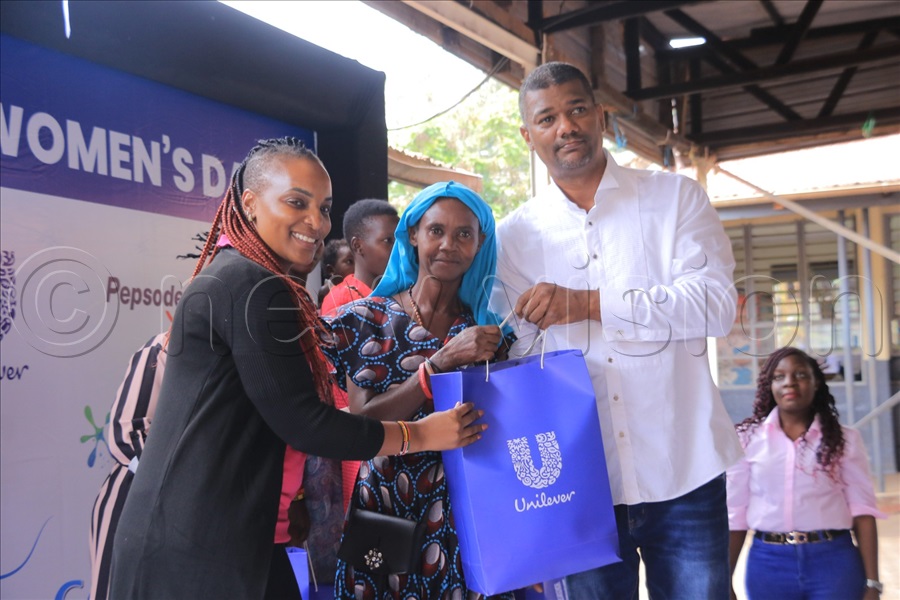 📷 Unilever Uganda, KCCA reward women for keeping Kampala clean - New ...