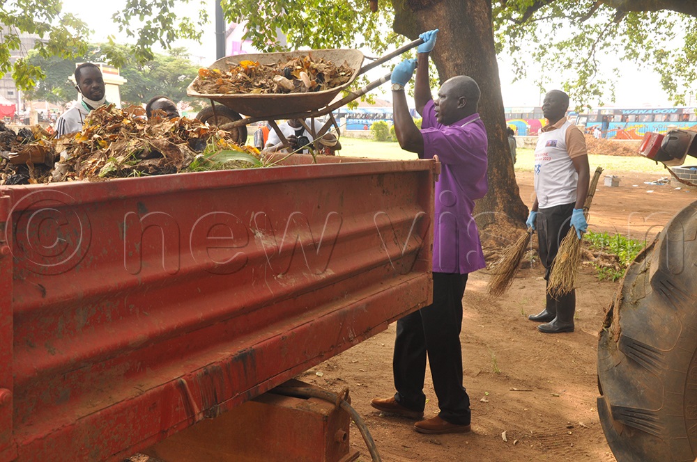 🔊Bishop Odongo leads Soroti cleanup ahead of 5th anniversar
