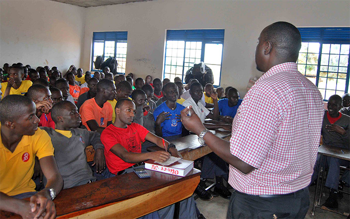 Abayizi bakubiriziddwa okwewala akawuka ka mukenenya - Bukedde Online ...