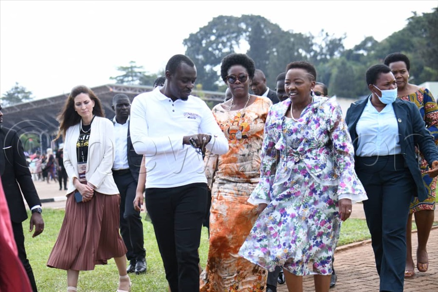 📷 Kenya's First Lady Ruto preaches hope at Phaneroo Women's Conference ...