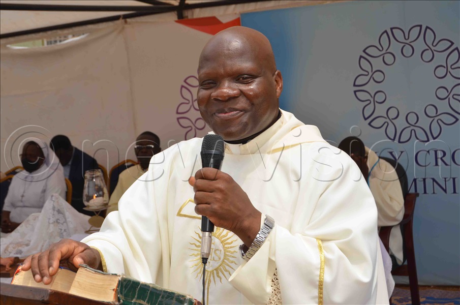 Joy as OLAN win Holy Cross prayer contest - New Vision Official