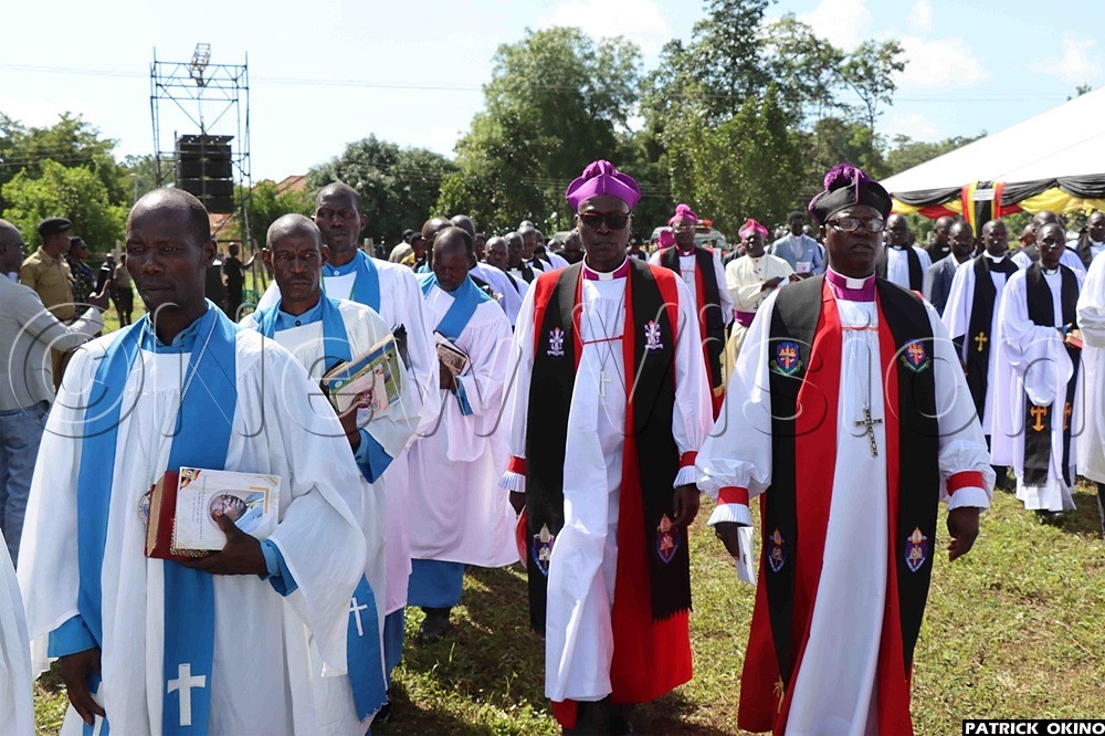 📸 Funeral service held for late minister Engola in Oyam - New Vision ...