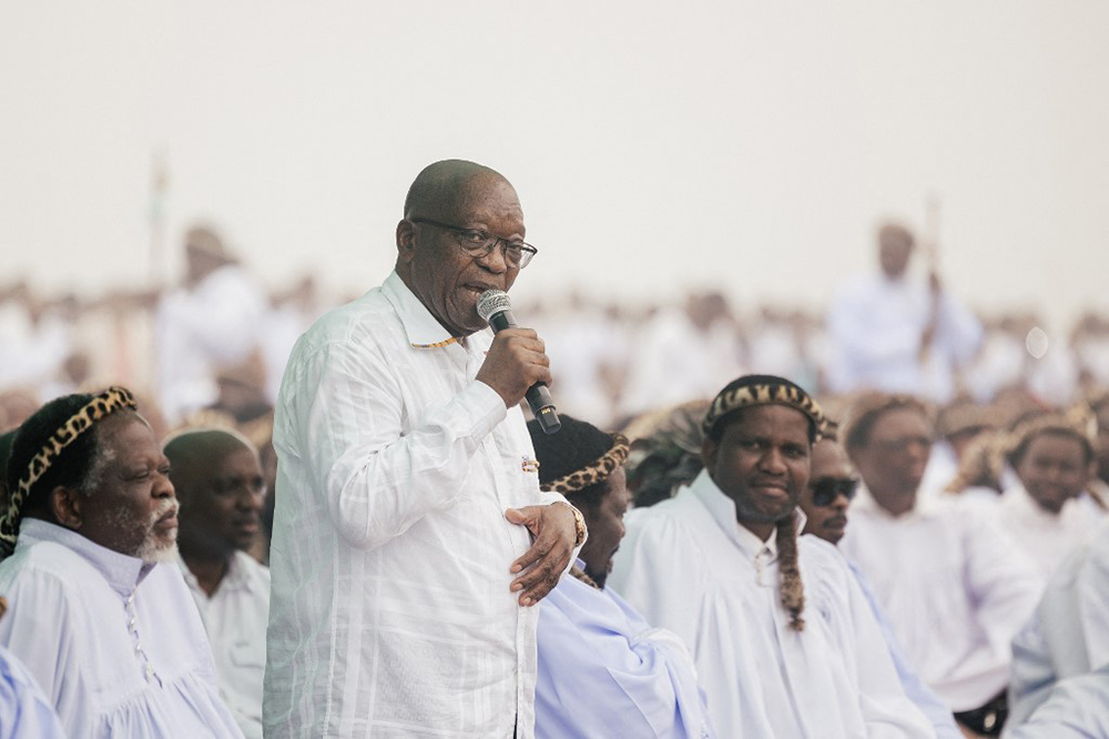 S.Africa's Zuma scores well in poll, in election warning to ANC - New ...
