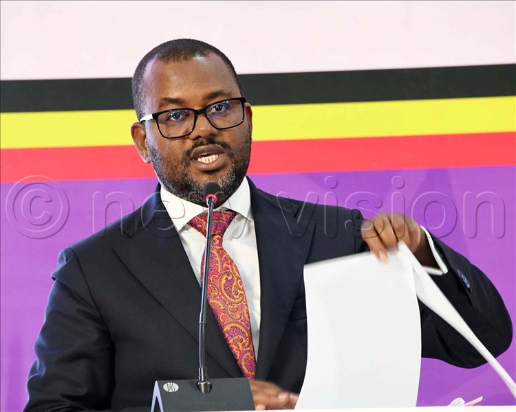 📷 'Govt uses sh15b on foreign lawyers annually' - New Vision Official