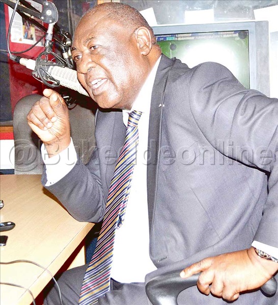 Dr. Mayanja yeekengedde abakozesa ‘Drone’ mu by’okupunta ettaka - New ...