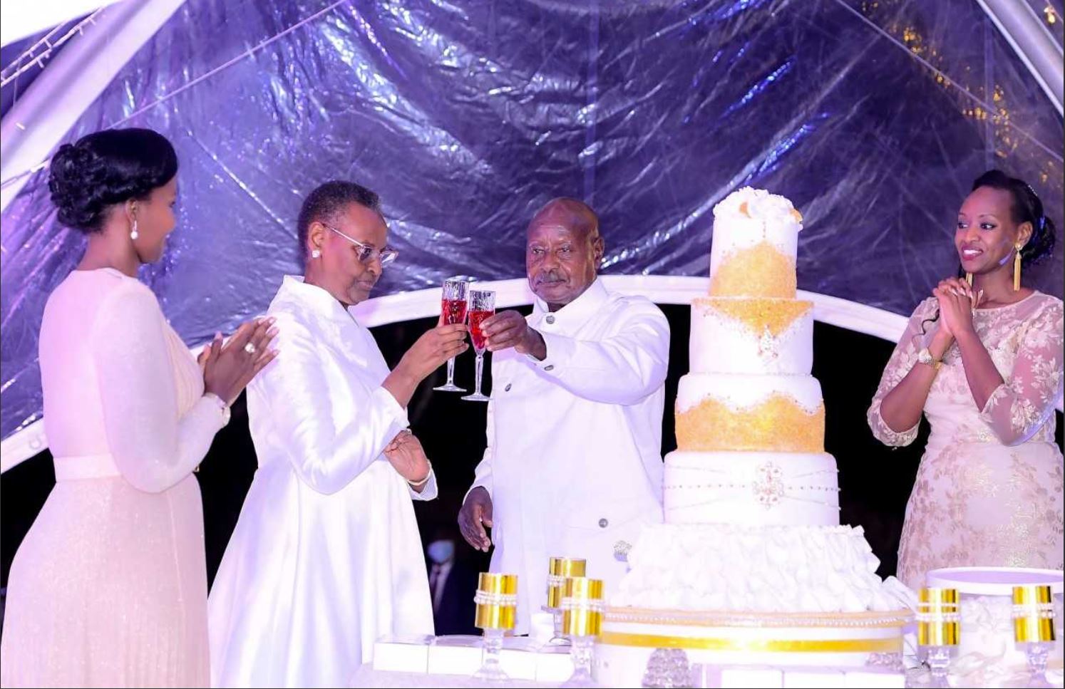 Purezidenti Museveni, n’omukundwa we bajagwize emyaka 50 omubushwere ...