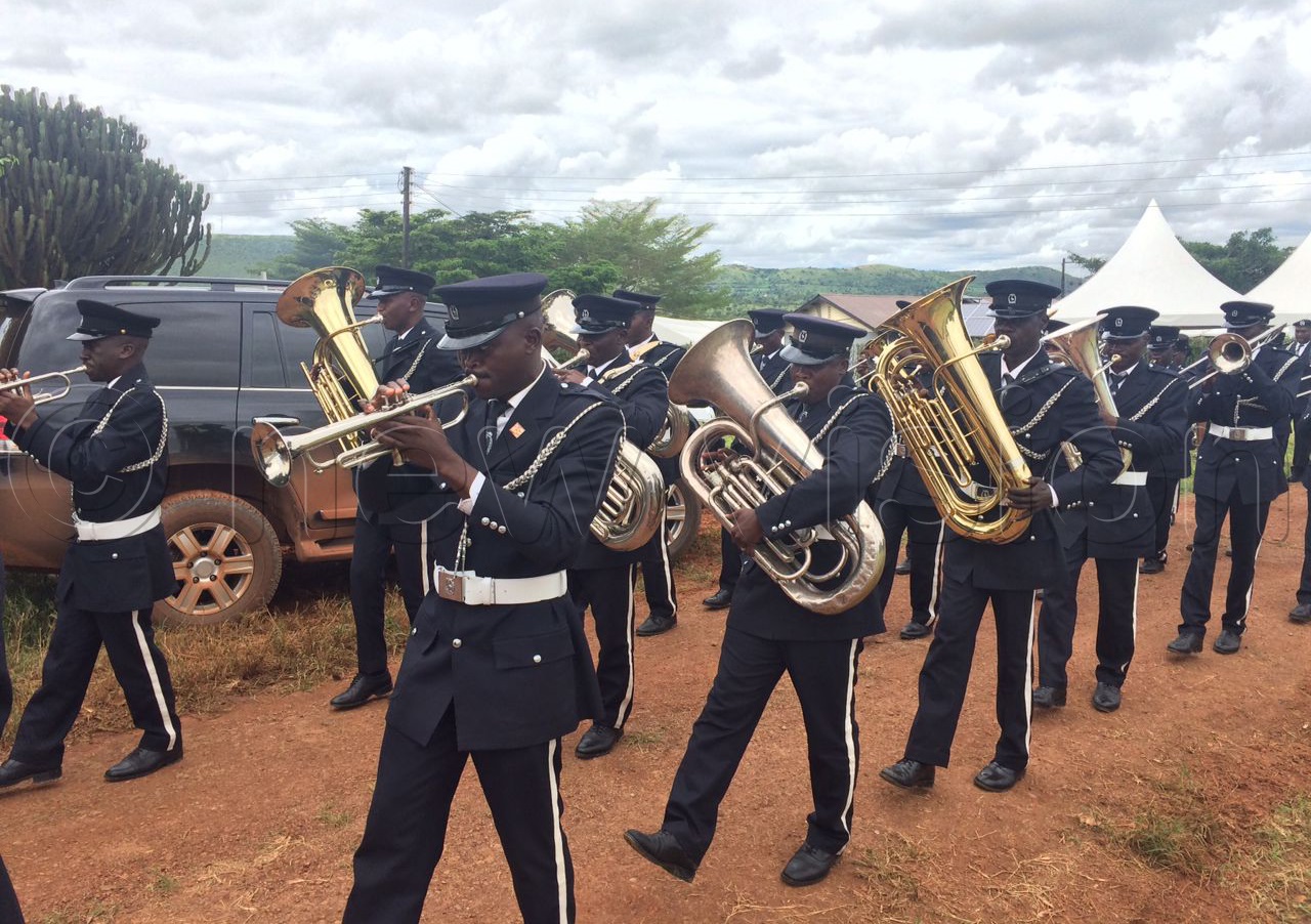 📸 Hundreds send-off Muhakanizi in Lyantonde - New Vision Official