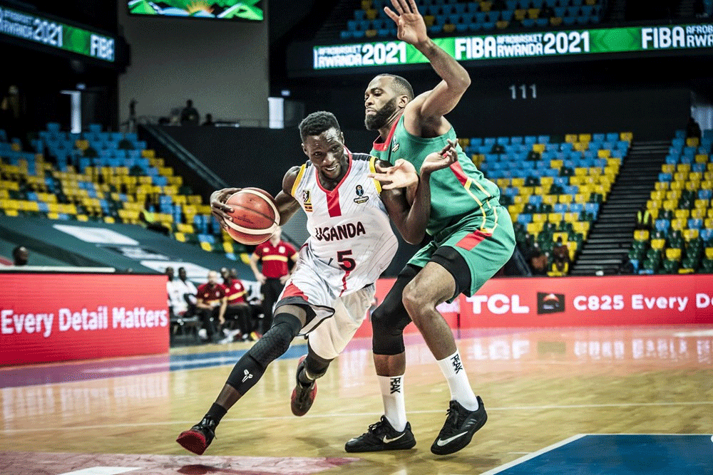 Silverbacks egenze mu z'ensi yonna Angola nga tefunye budde ...