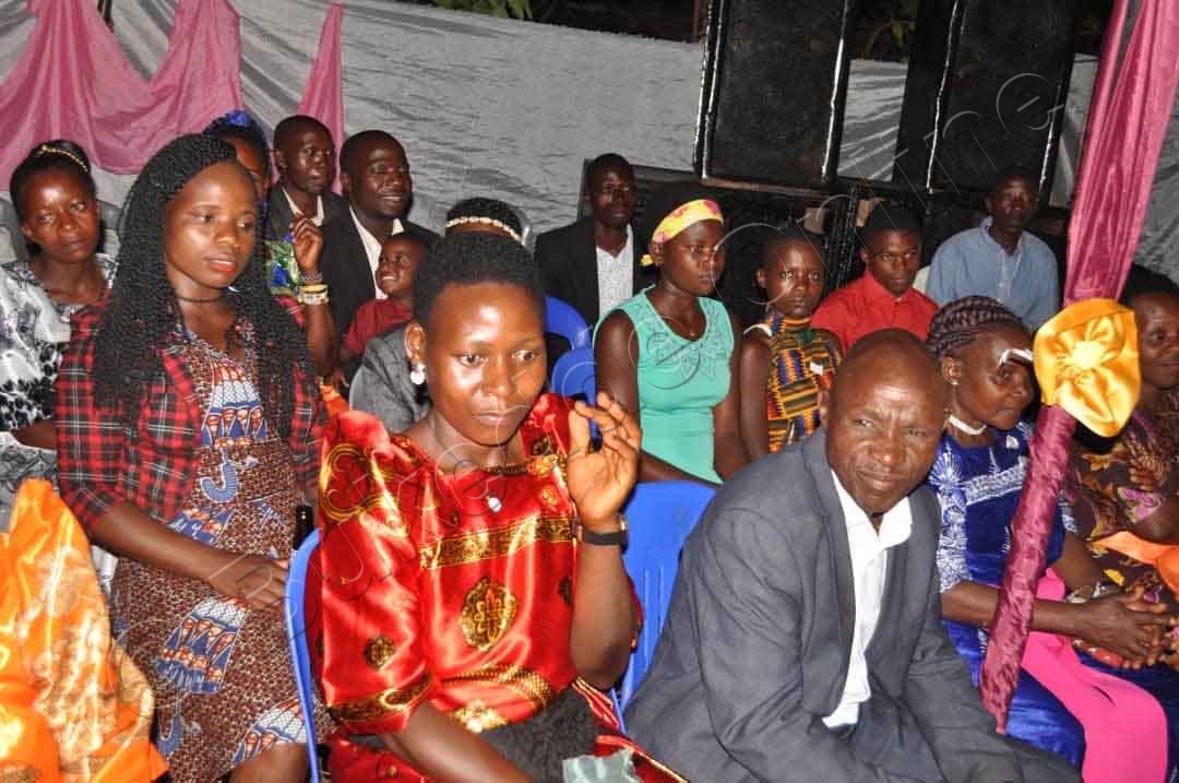 Embaga esasise, omukazi 'omusezi' bw'agirumbye ng'ali bukunya' - New ...