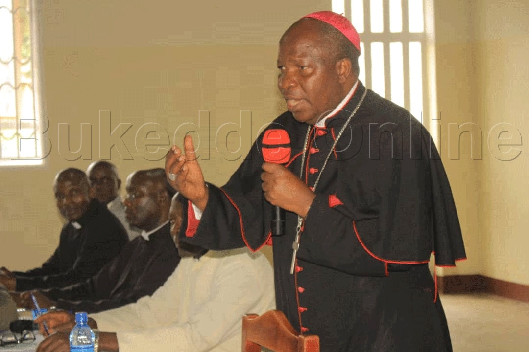 Musumba Serverus Jjumba asabye abazadde okukwatira awamu n'abasomesa ...