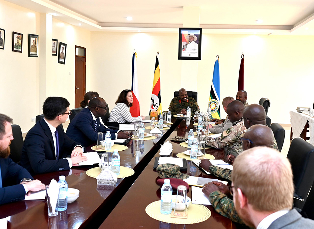CDF Gen. Muhoozi meets Czech delegation - New Vision Official