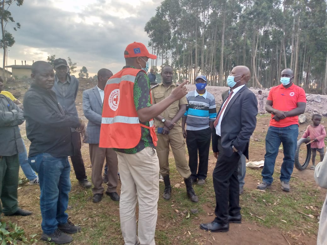 Kisoro overwhelmed by the influx of Congolese refugees - New Vision ...