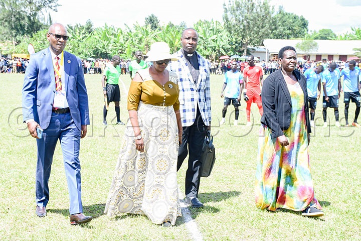 Kitende emezze Kitovu mu gya masomero - New Vision Official