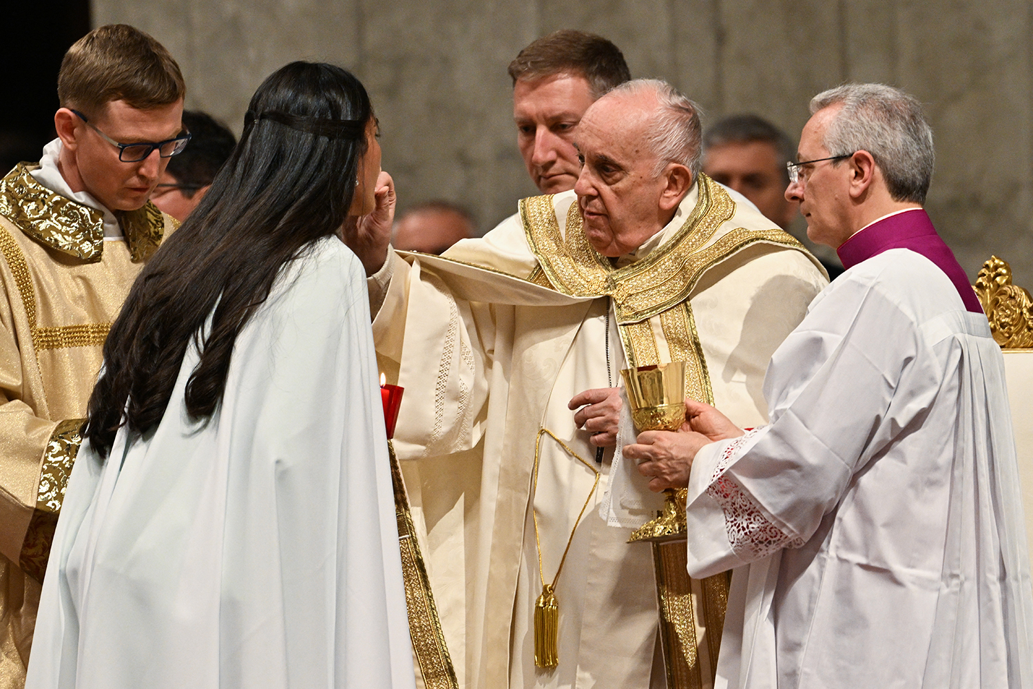 News: Pope, back from illness, expected for Easter Mass