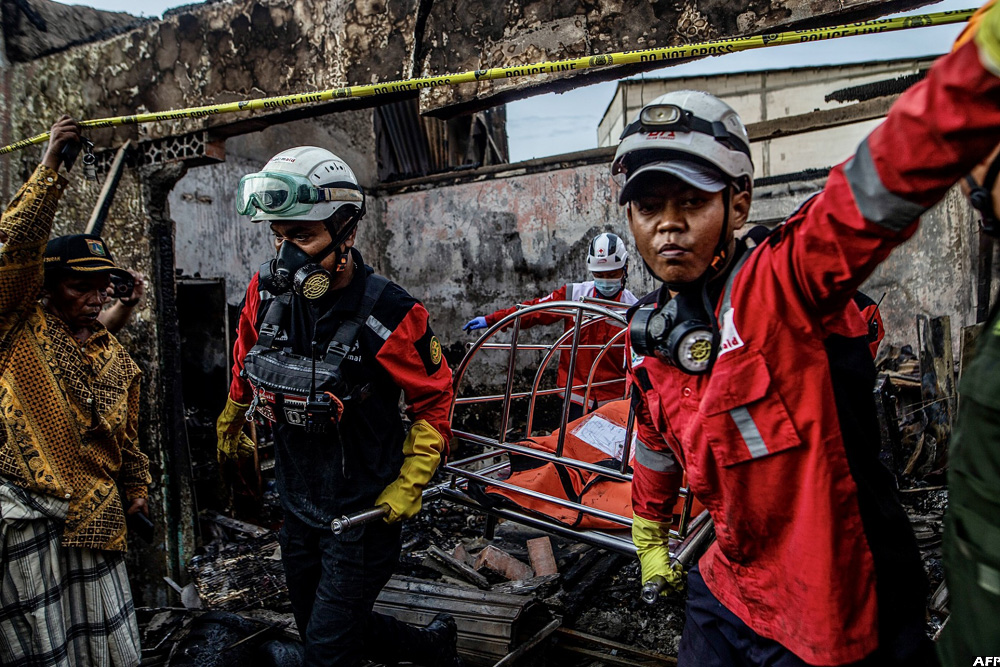 World: Fuel depot fire kills 17 in Indonesia