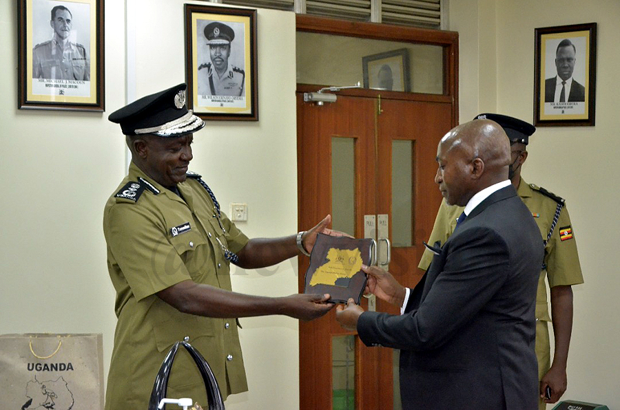 Deputy IGP Maj. Gen. Katsigazi hosts senior South African Police ...