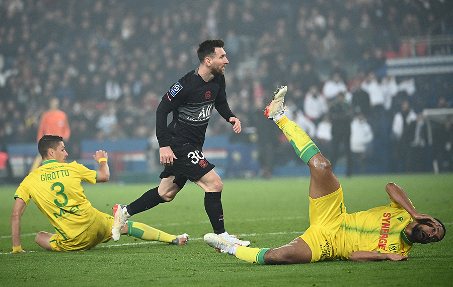 Sports: Messi scores first Ligue 1 goal as 10-man PSG beat N