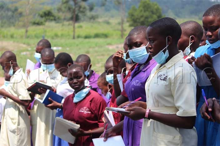 Gavumenti egenda kuyambako mu nsengeka y'ebyensoma empya