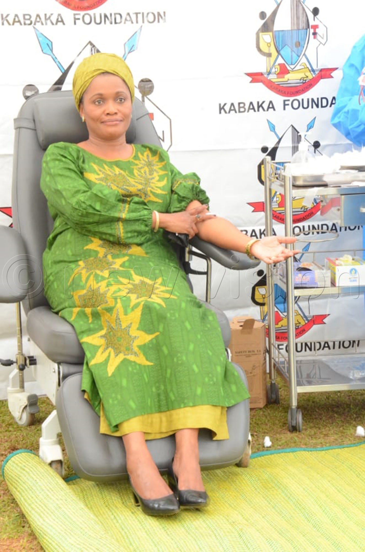 📸 In pictures: Nnaabagereka donates blood - New Vision Official