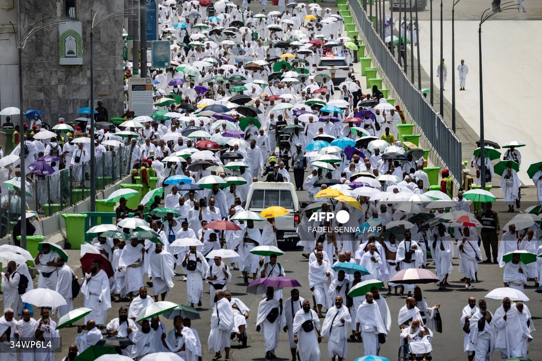 Million-plus begin hajj pilgrimage under shadow of Gaza war