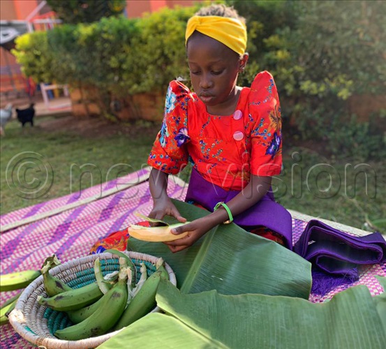 How to prepare steamed matooke