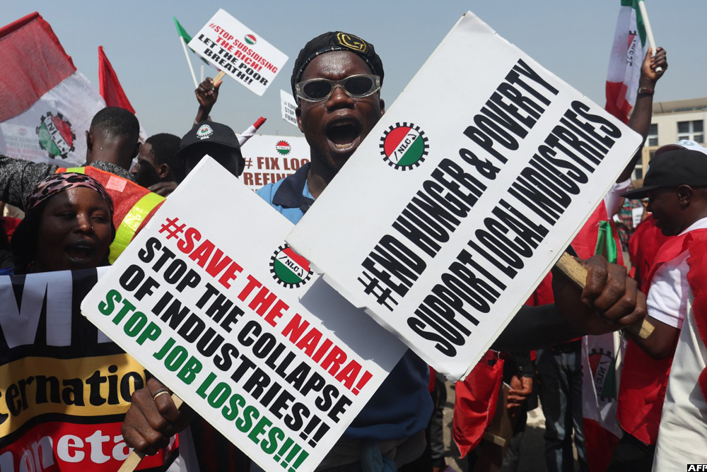 Thousands of Nigerians protest soaring costs - New Vision Official