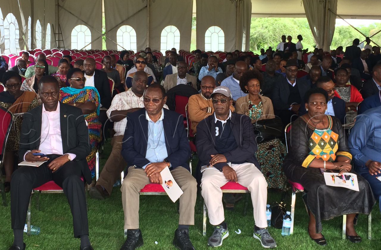 📸 Hundreds send-off Muhakanizi in Lyantonde - New Vision Official