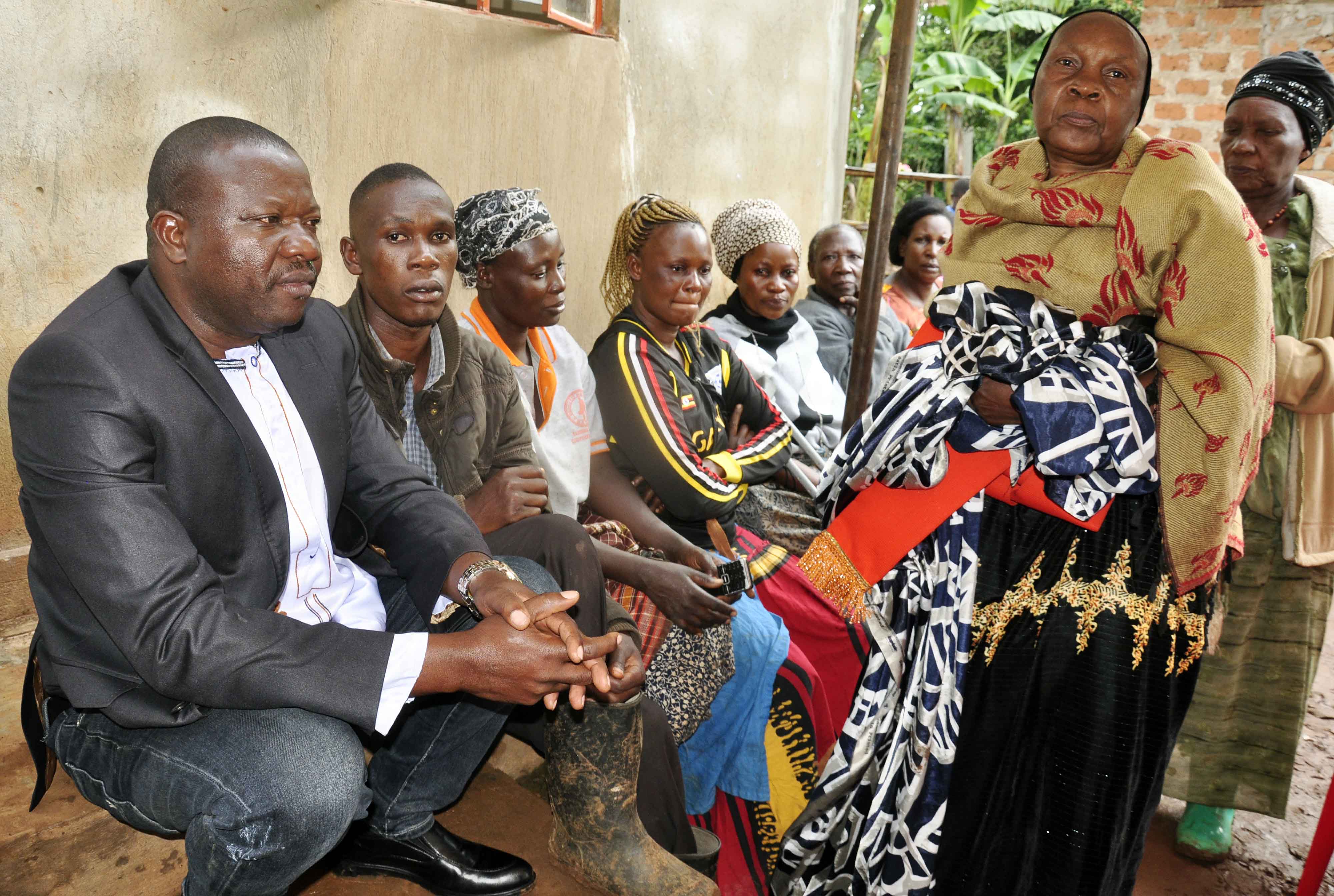 Bakalaatidde abasika obutabonyaabonya be basikidde n'okwekomya eby ...