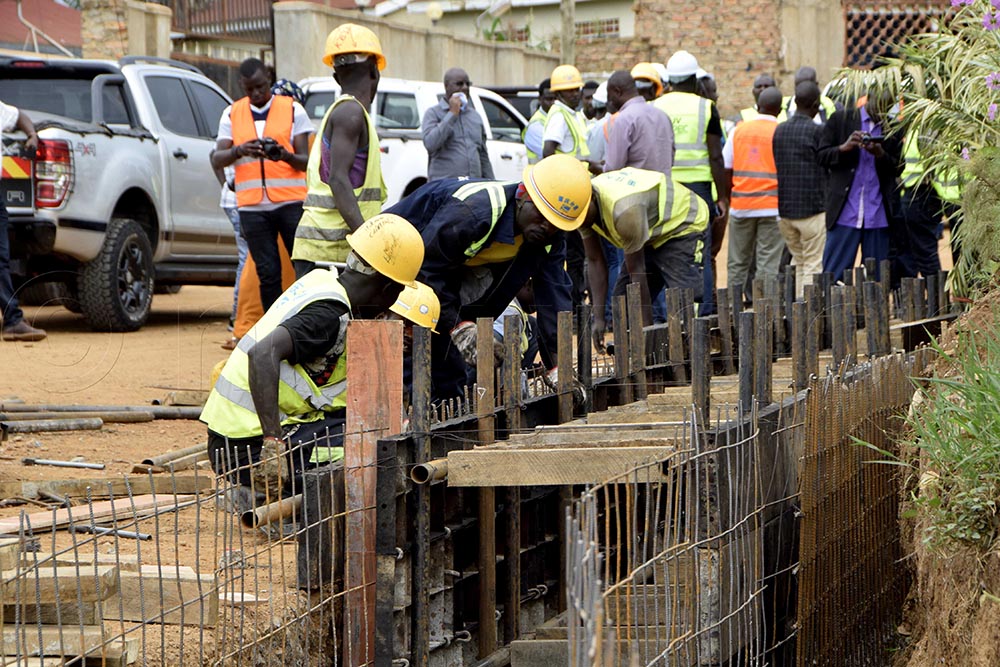 Official irked by slow road works progress in Mbarara