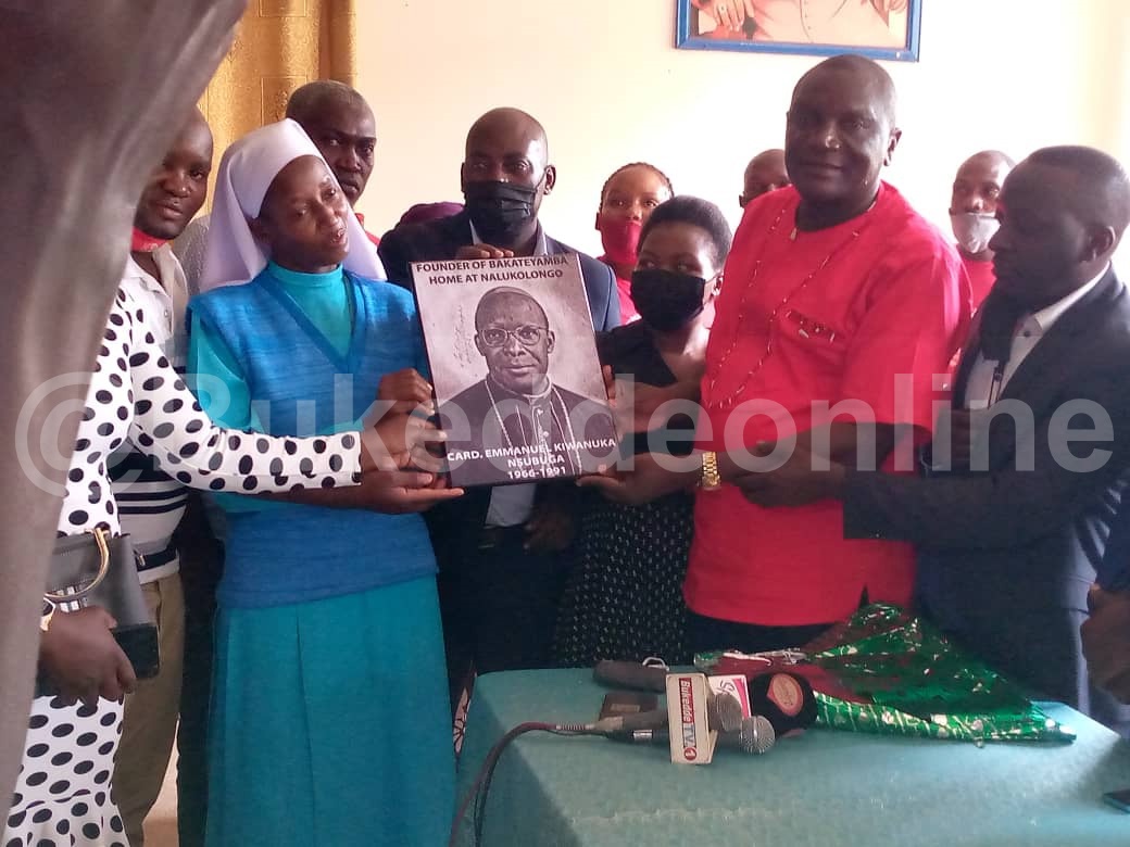 Meeya Mulyanyama afunye ekirabo ky’ekifaananyi ky’omugenzi K