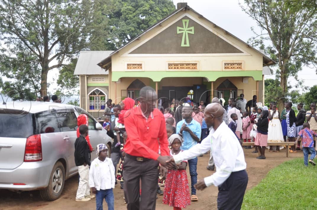 Nabbanja adduukiridde Klezia ya St. Gonza Kaliiro ne kaasi wa bukadde ...