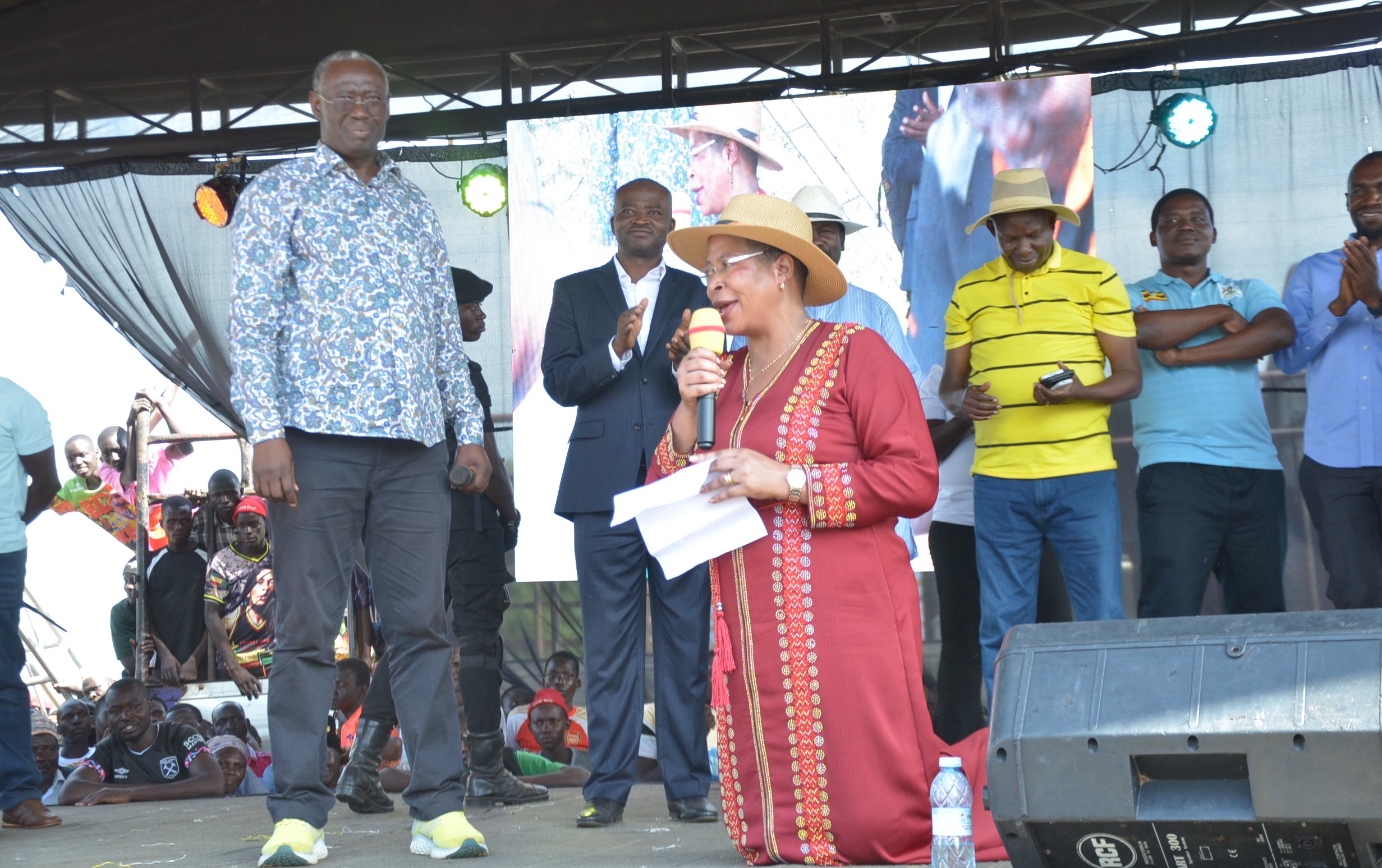 Nnali sirina kyendi, kye mulaba leero Katonda y'ayambye n'an