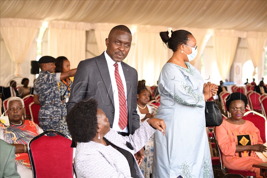 📷 Kasaija projects economy to grow at 6% - New Vision Official