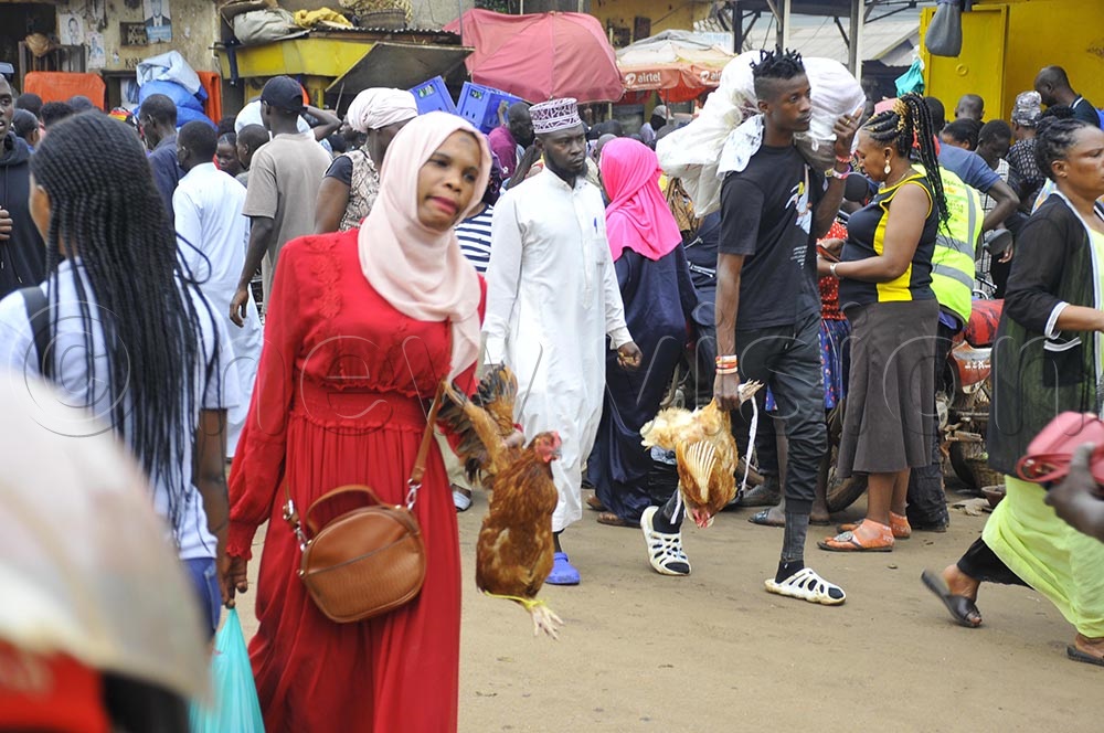 📸 CHRISTMAS: Chicken traders decry low turn-up of customers