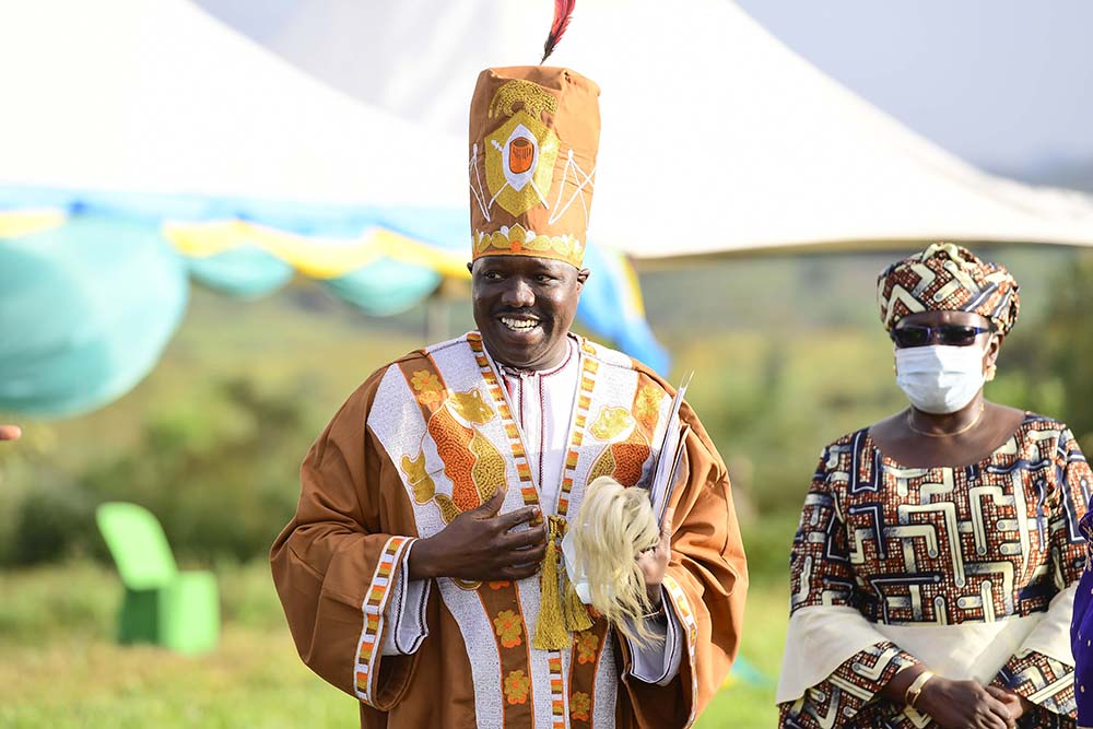 Museveni hails Alur king on campaign against child marriage - New ...